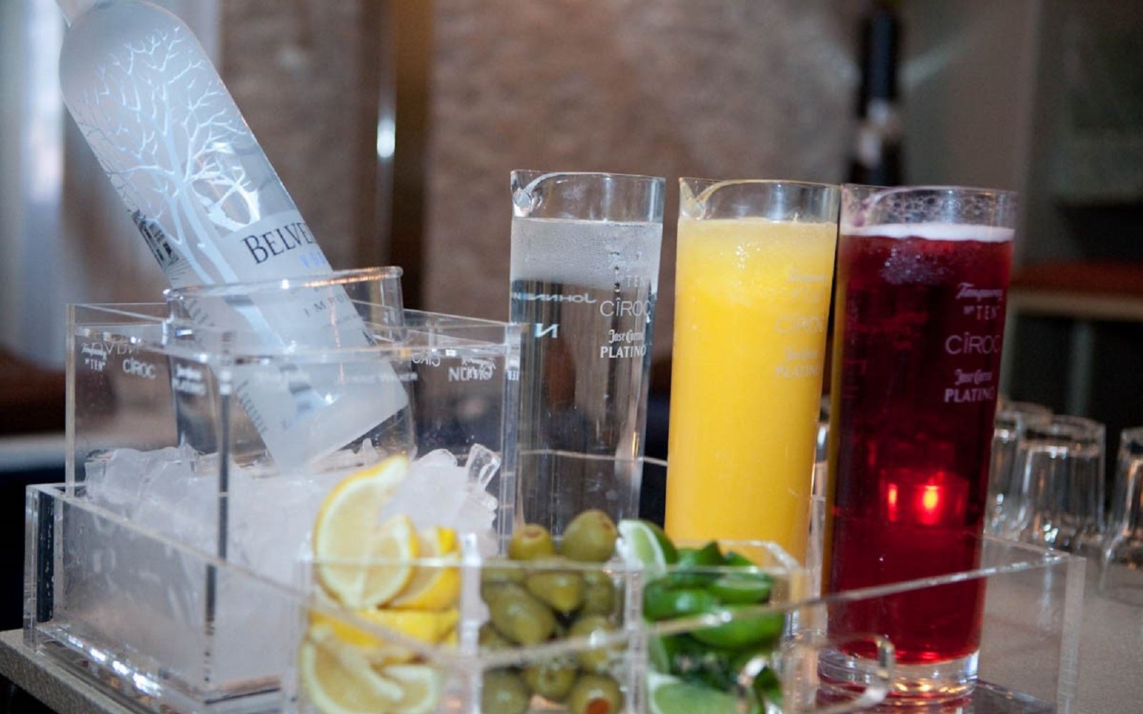 Premium San Mateo Bottle Service | The Clubhouse Bistro